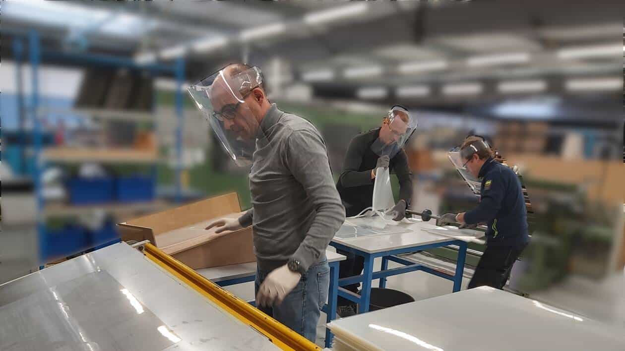 Coronavirus - Des visières de protection Design Duval