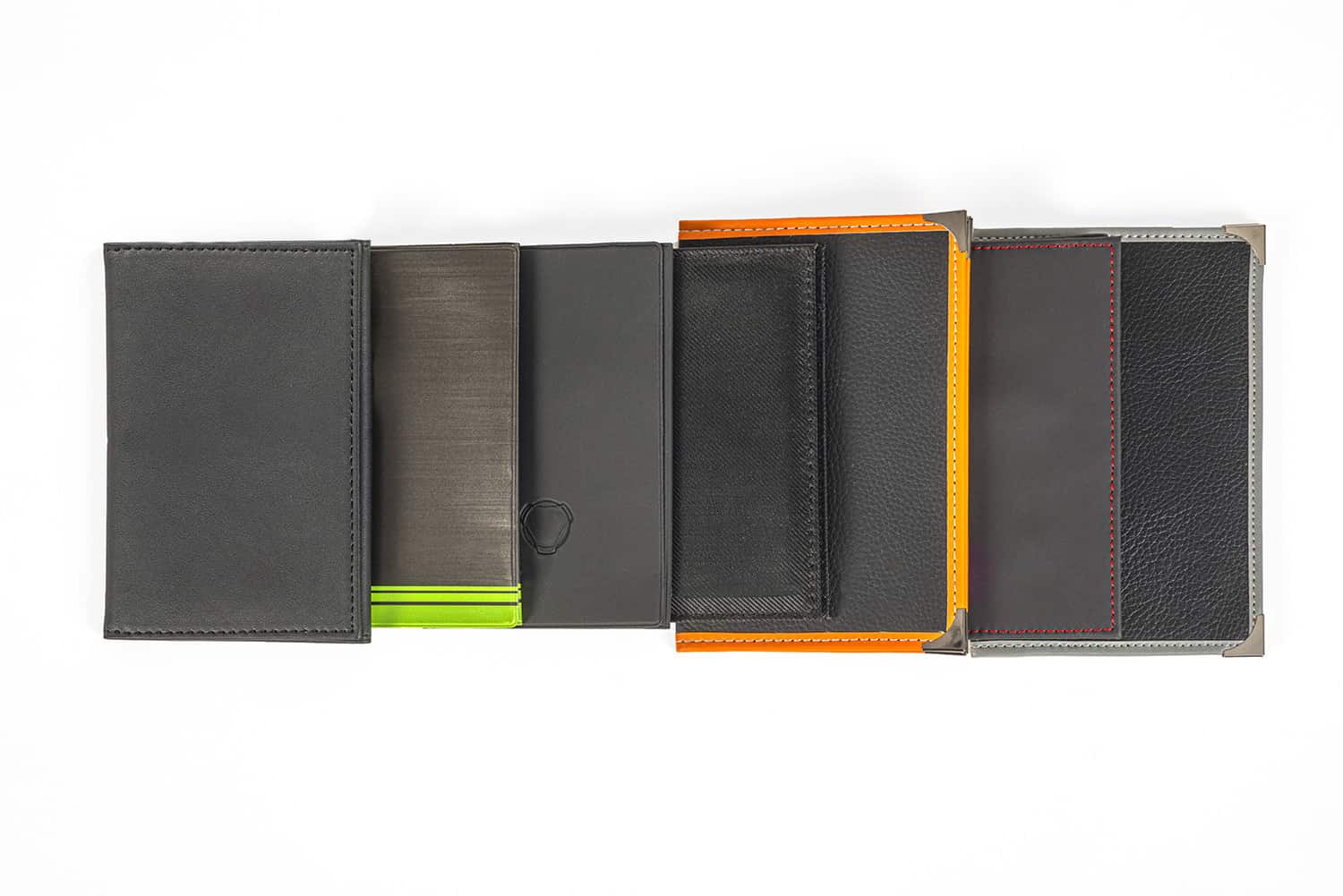 Custom-made vehicle registration sleeves and wallets | Design Duval